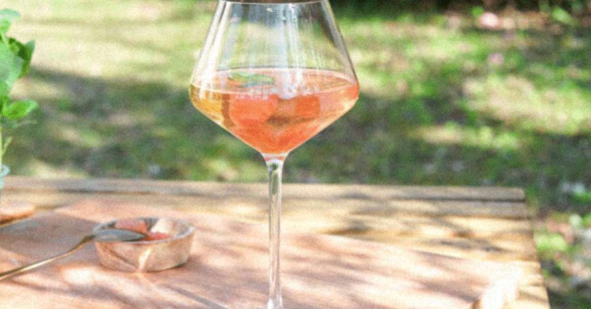 On ne badine pas avec le rosé pamplemousse à la ville de Rennes ...